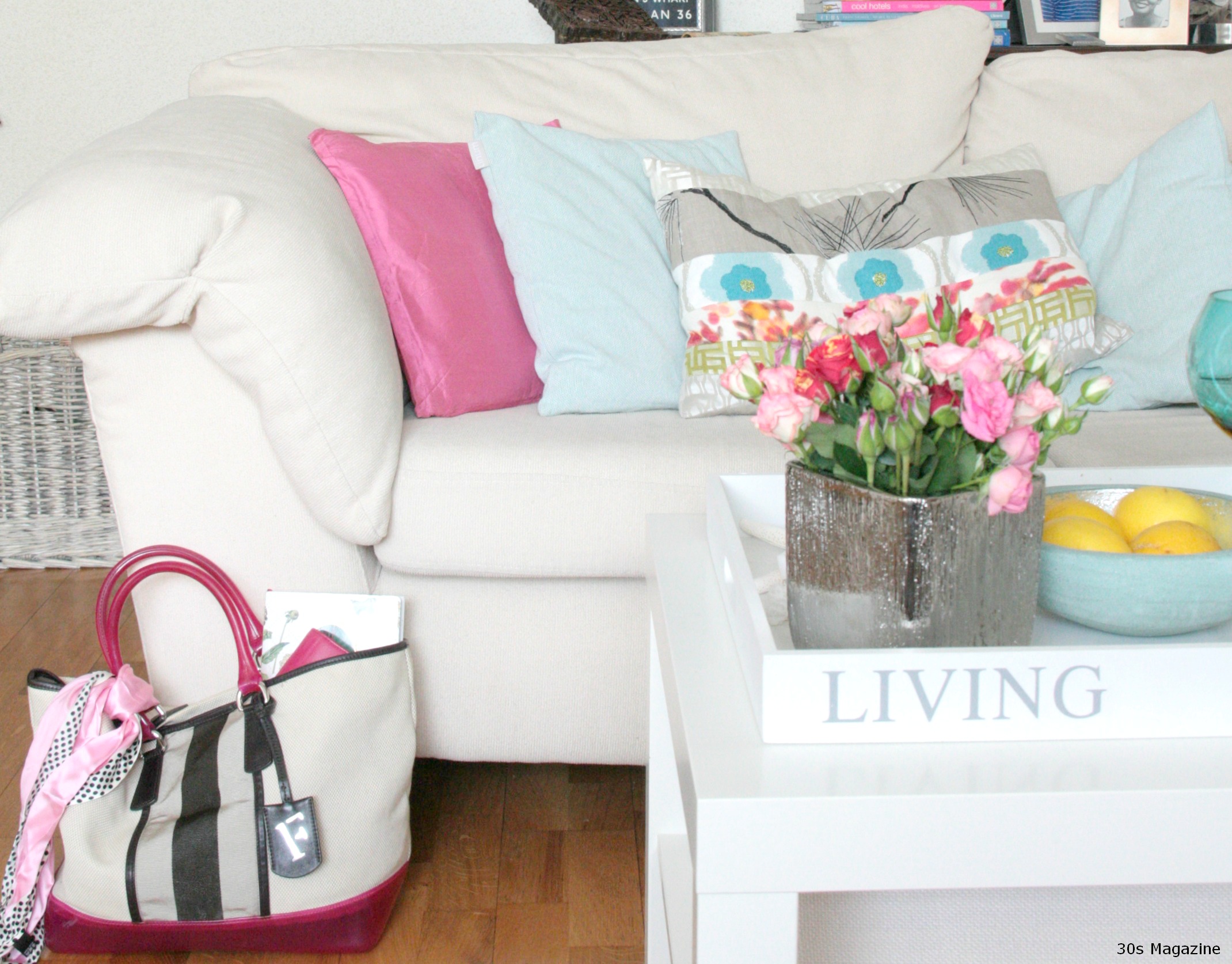 30s Magazine - couch